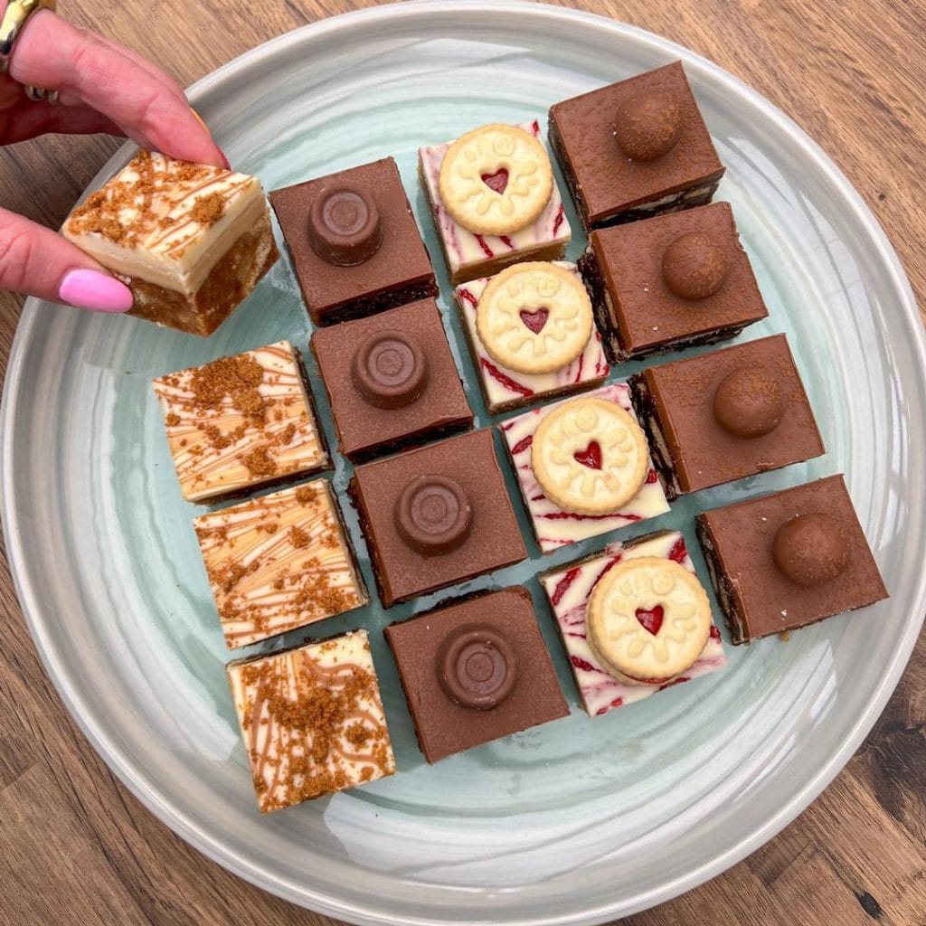 Mini Sharing Box - Mimi's Bakehouse