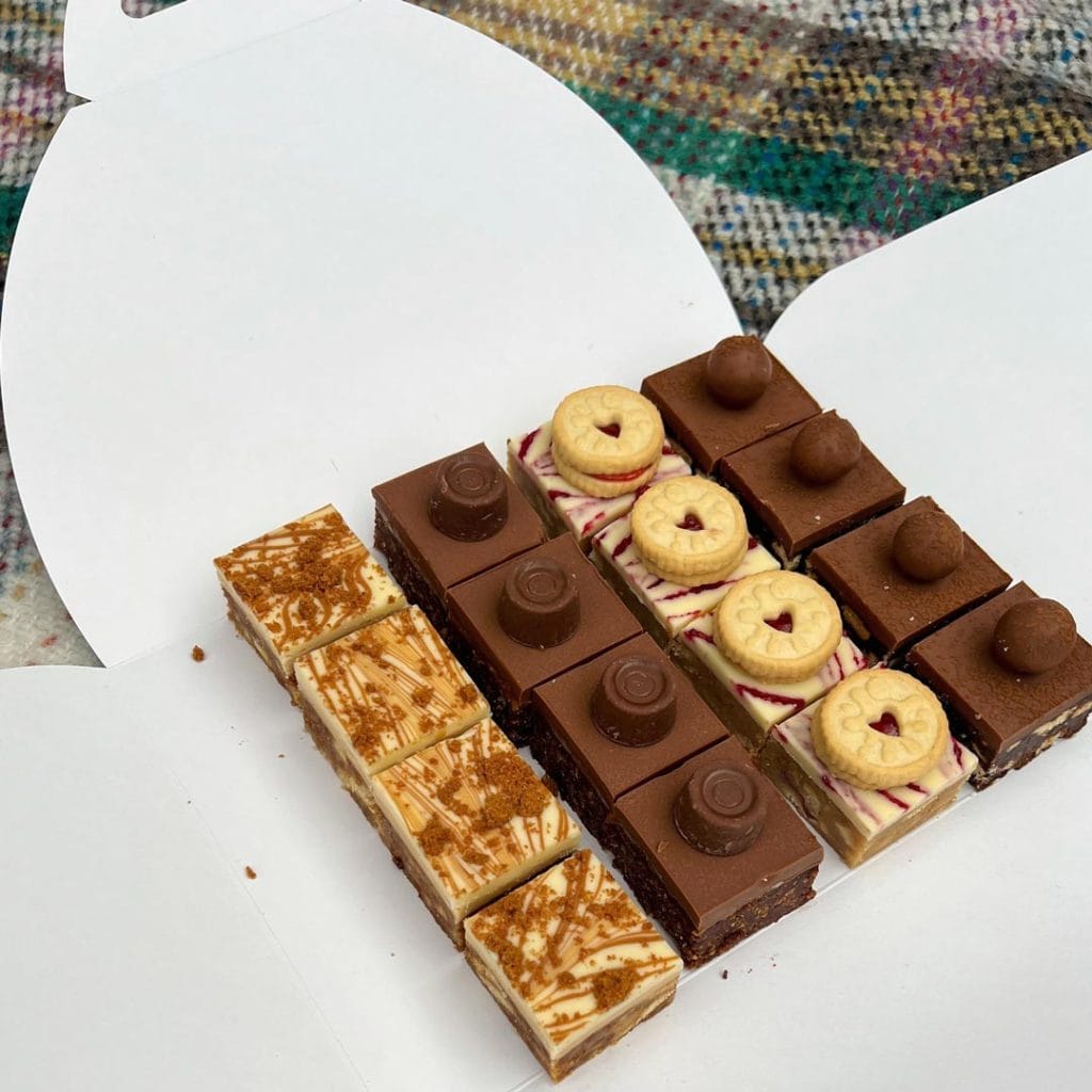 Mini Sharing Box - Mimi's Bakehouse
