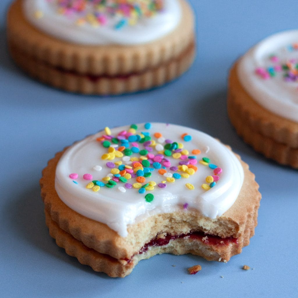UK Empire Biscuit Box - Mimi's Bakehouse