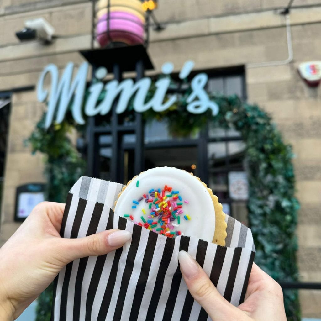 Empire Biscuit Box – Mimi's Bakehouse